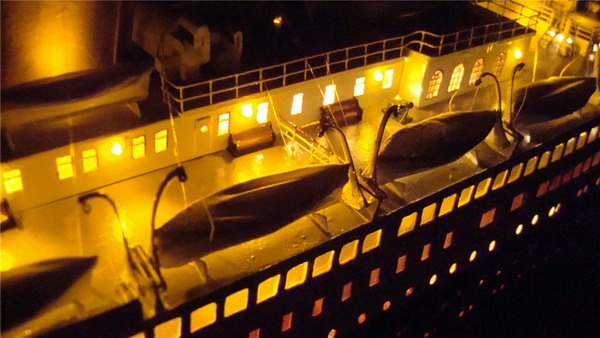 Paper Model of Titanic | Amusing Planet